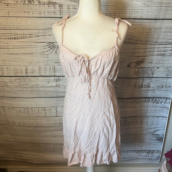 Almost Famous | Dresses | Pink Floral Dress From Almost Famous Size Xl ...
